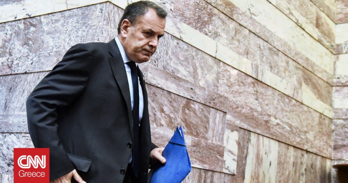 Οργή Παναγιωτόπουλου για τις διαρροές από τα στρατιωτικά επιτελεία - CNN.gr