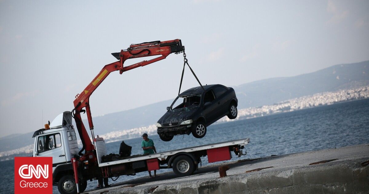 Τι λέει το Λιμενικό για την αυτοκτονία μητέρας και γιου που έπεσαν με ...
