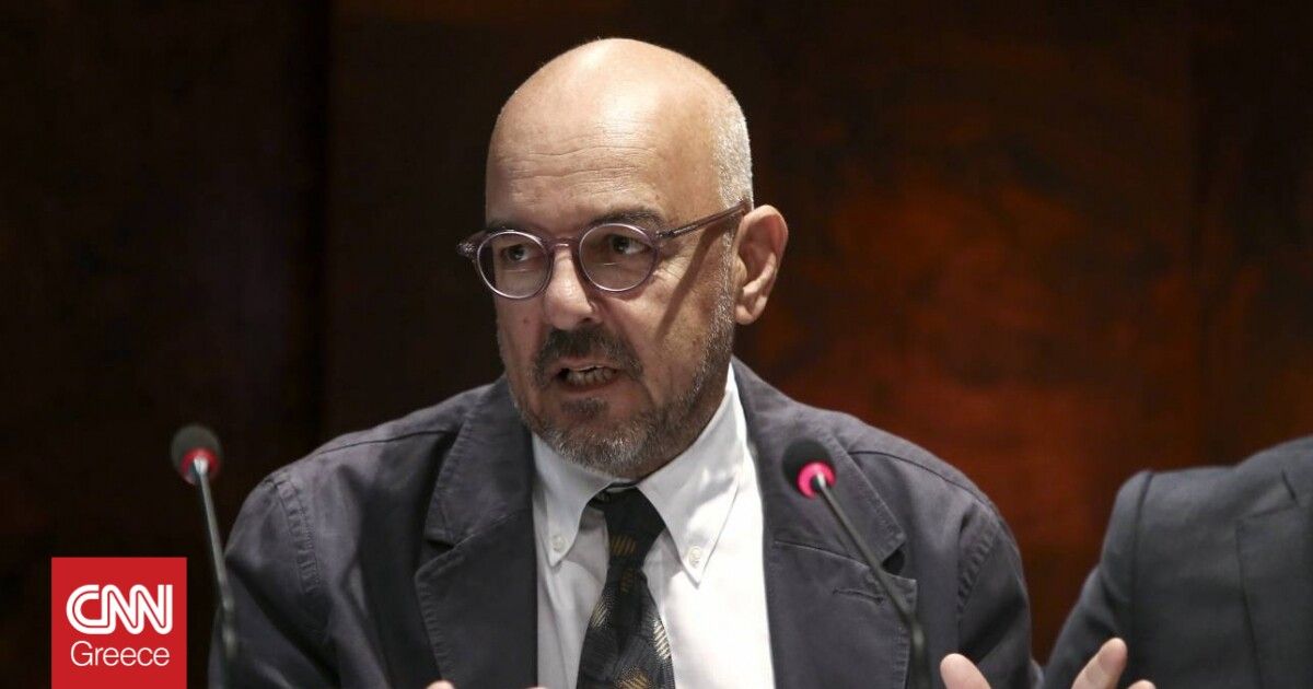 Επίθεση με γκαζάκια στο σπίτι του Μπάμπη Παπαδημητρίου - CNN.gr