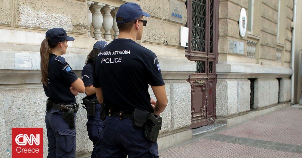 Εξάρχεια: Προσαγωγή δύο ατόμων για επίθεση σε αστυνομικούς της ομάδας ...