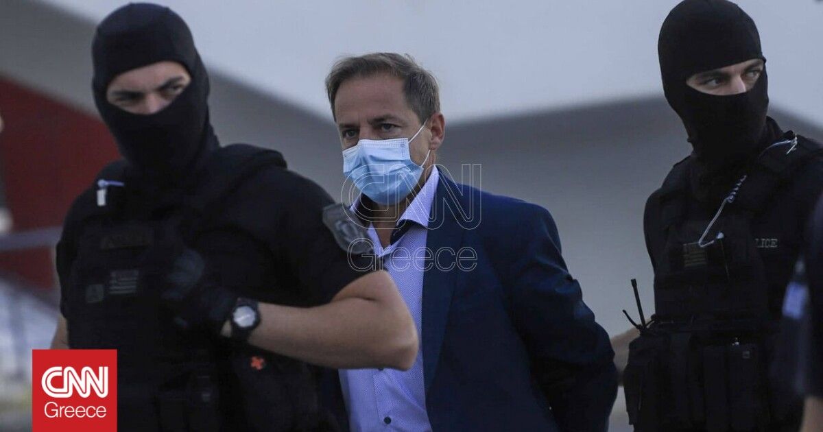 Δίκη Λιγνάδη: Ένοχος για δύο υποθέσεις βιασμού - CNN.gr