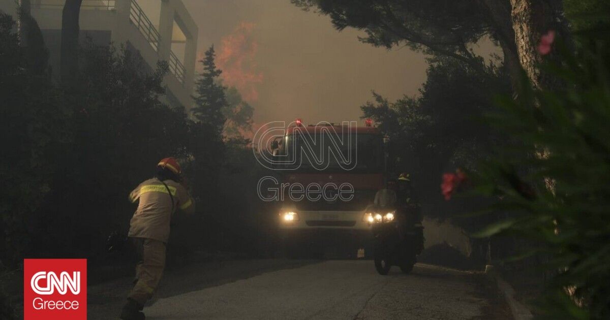 Φωτιά στην Πεντέλη: Ποιοι δρόμοι έκλεισαν λόγω της πυρκαγιάς - CNN.gr