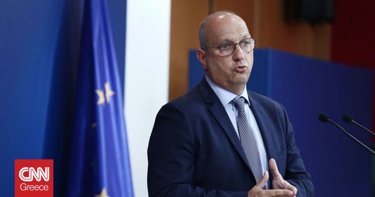 Οικονόμου σε Τσίπρα για φωτιές: Ο κρατικός μηχανισμός να ανταποκρίνεται ...