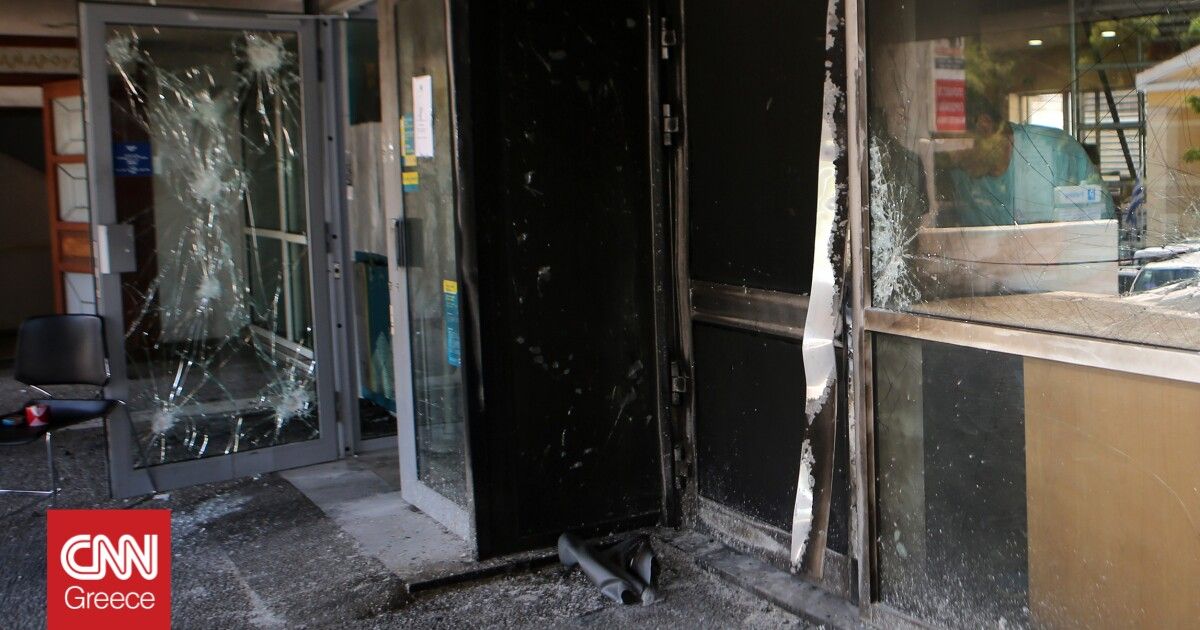 Φωτιά σε ΑΤΜ στη Θέρμη Θεσσαλονίκης - Οι διαρρήκτες άρπαξαν χρήματα ...