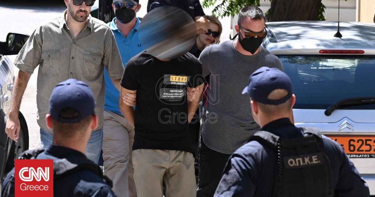 Γυναικοκτονία στο Περιστέρι: Στην Ευελπίδων ο 22χρονος που ομολόγησε τη ...