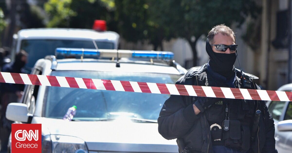 Νέα Σμύρνη: Εντοπίστηκε οβίδα μέσα σε διαμέρισμα - Αποκλείστηκε η ...