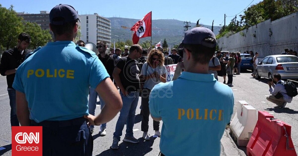 ΕΚΠΑ: Νέα συγκέντρωση φοιτητών και εκπαιδευτικών εναντίον των ΟΠΠΙ - CNN.gr