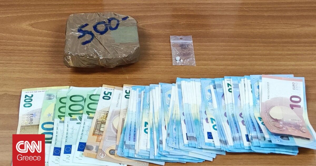 Δύο συλλήψεις στη Γλυφάδα για διακίνηση ναρκωτικών σε Αττική και ...