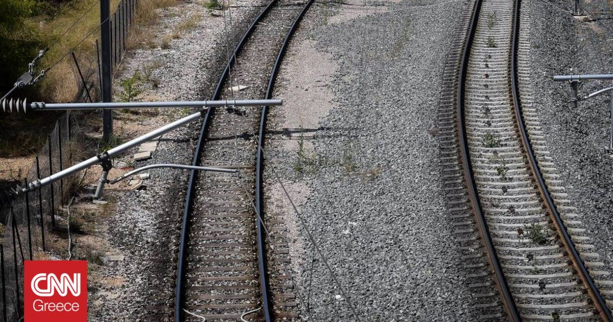 Εκτροχιασμός τρένου στην Τιθορέα - Δεν υπάρχουν τραυματισμοί - CNN.gr