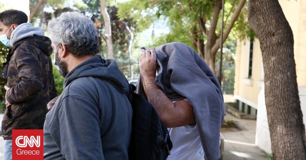 Σεπόλια: Αναζητούν τους βιαστές της 12χρονης μέσα από 367 συνομιλίες ...