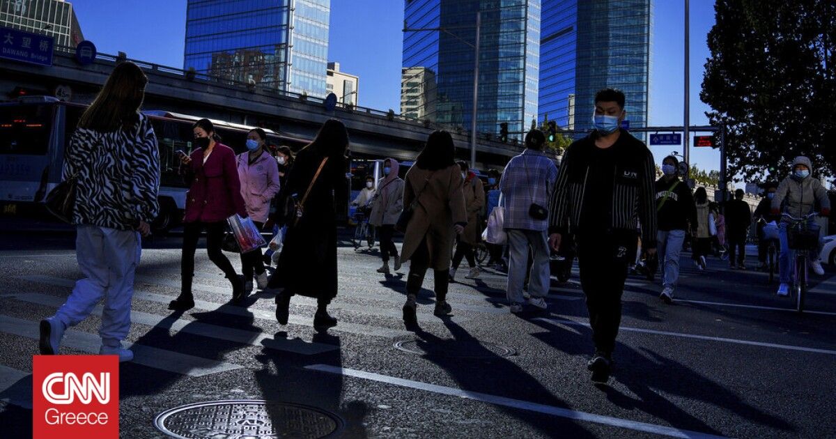 Κίνα: Lockdown επιβλήθηκε στη ζώνη γύρω από το μεγαλύτερο εργοστάσιο παραγωγής iPhone - CNN.gr