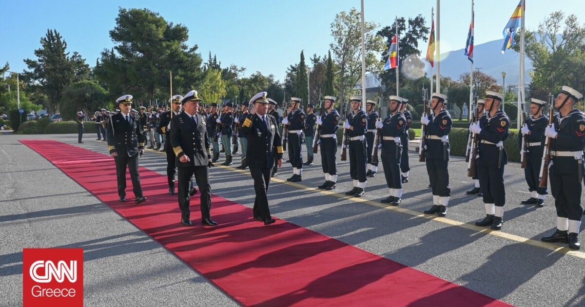 Επίσημη επίσκεψη αρχηγού Πολεμικού Ναυτικού της Ρουμανίας - CNN.gr