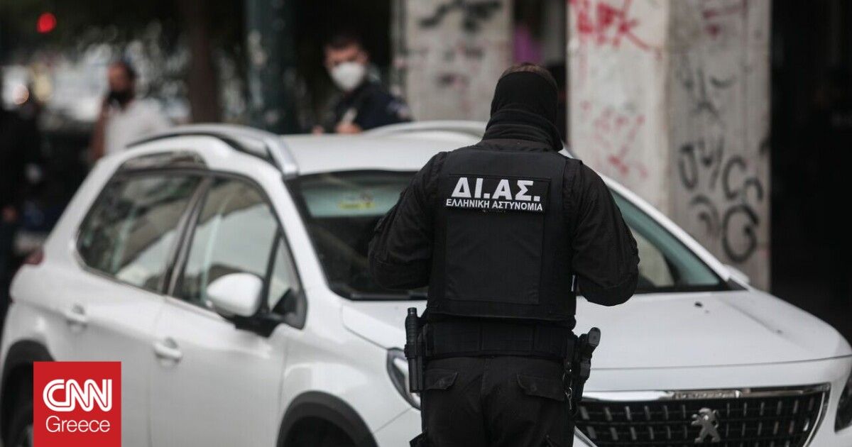 Δύο συλλήψεις για κατοχή και διακίνηση ναρκωτικών - CNN.gr