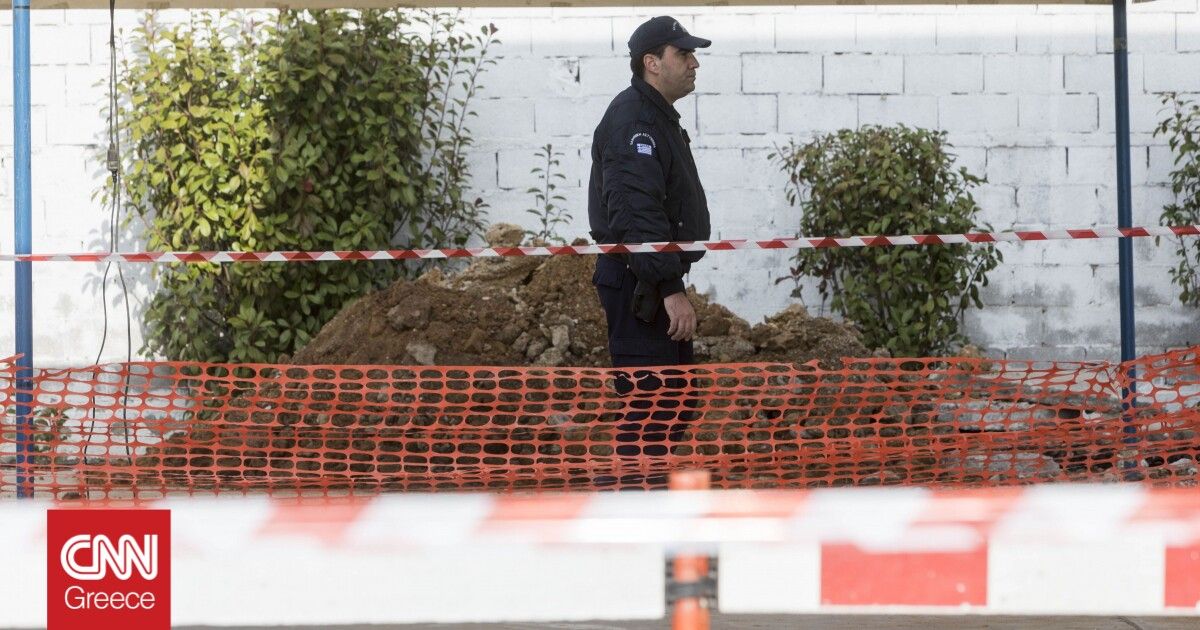 Θεσσαλονίκη: Καρέ - καρέ η ληστεία σε βενζινάδικο - Οι δράστες σπάνε τα ...