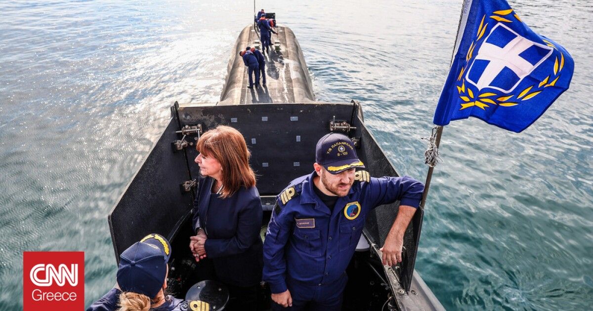 Στον πλου του υποβρυχίου «Παπανικολής» η Κατερίνα Σακελλαροπούλου - CNN.gr