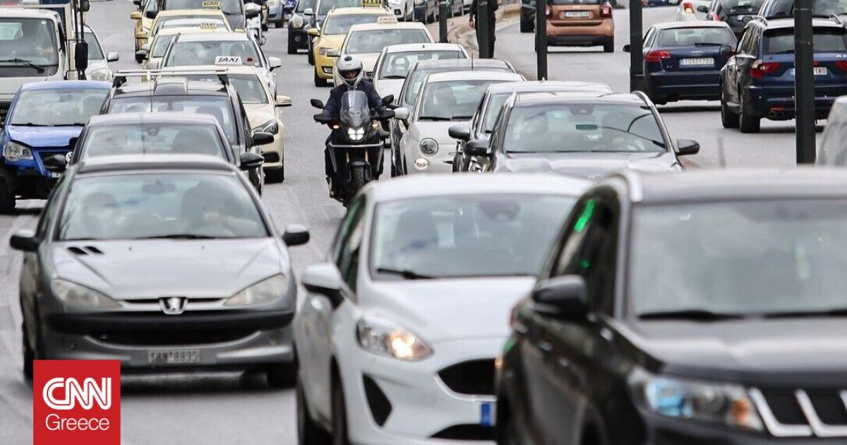 Θεσσαλονίκη: Καραμπόλα έξι οχημάτων στην Περιφερειακή Οδό - CNN.gr