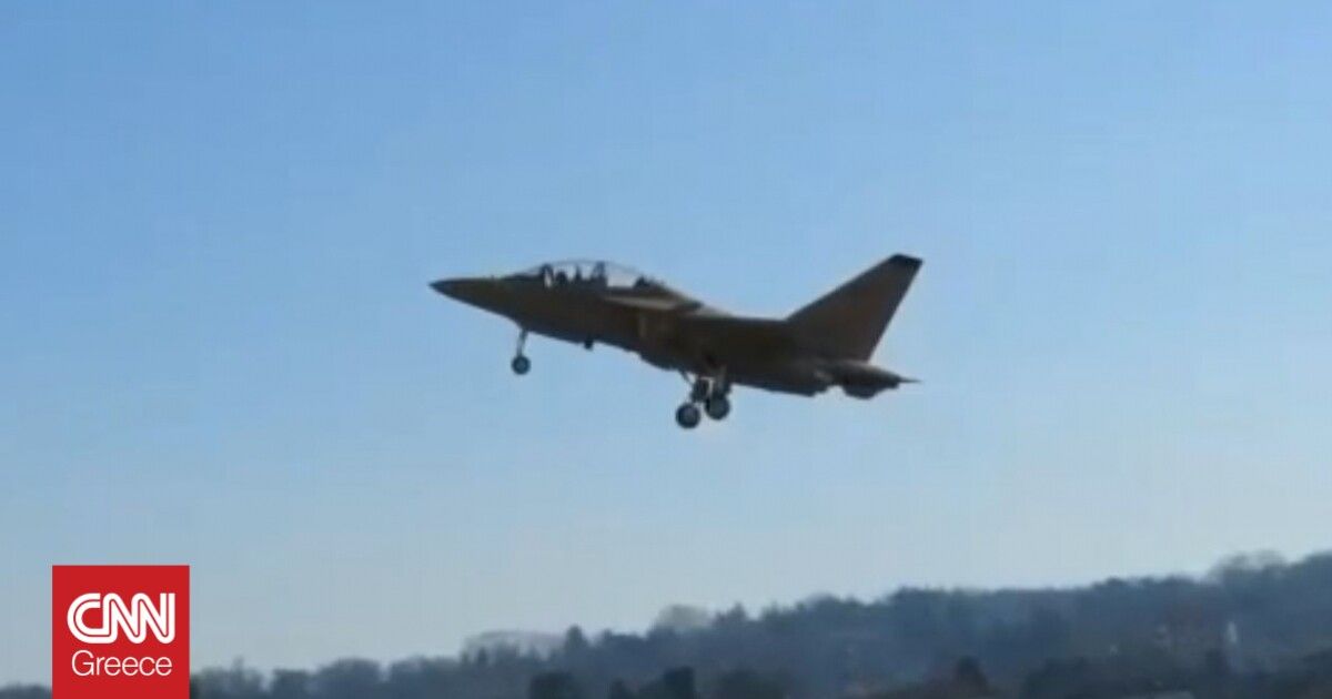Πρώτη πτήση για το πρώτο ελληνικό αεροσκάφος M-346 - CNN.gr