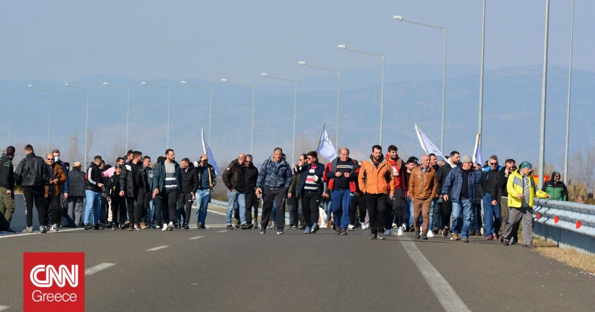 Λαμία: Αγρότες έκλεισαν την Εθνική Οδό Αθηνών - Λαμίας στο ύψος της ...