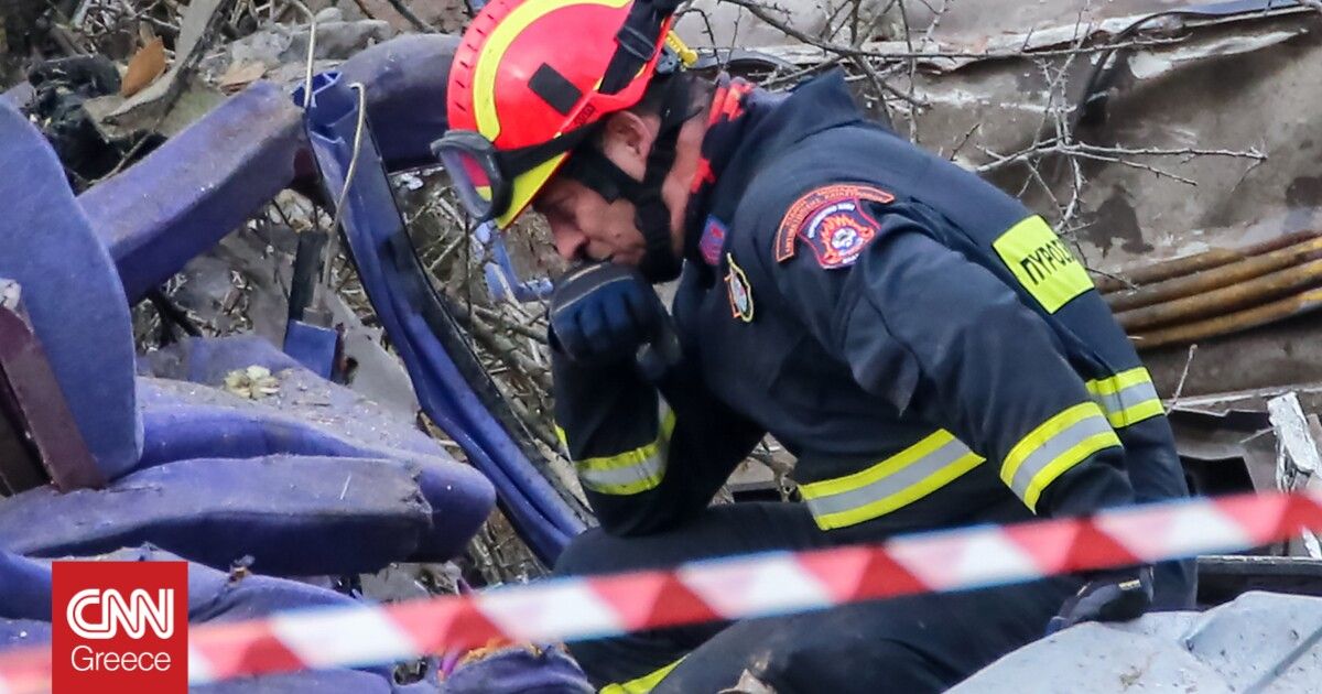 Σύγκρουση τρένων στα Τέμπη: 43 οι νεκροί, οι περισσότεροι ηλικίας 20-30 ...