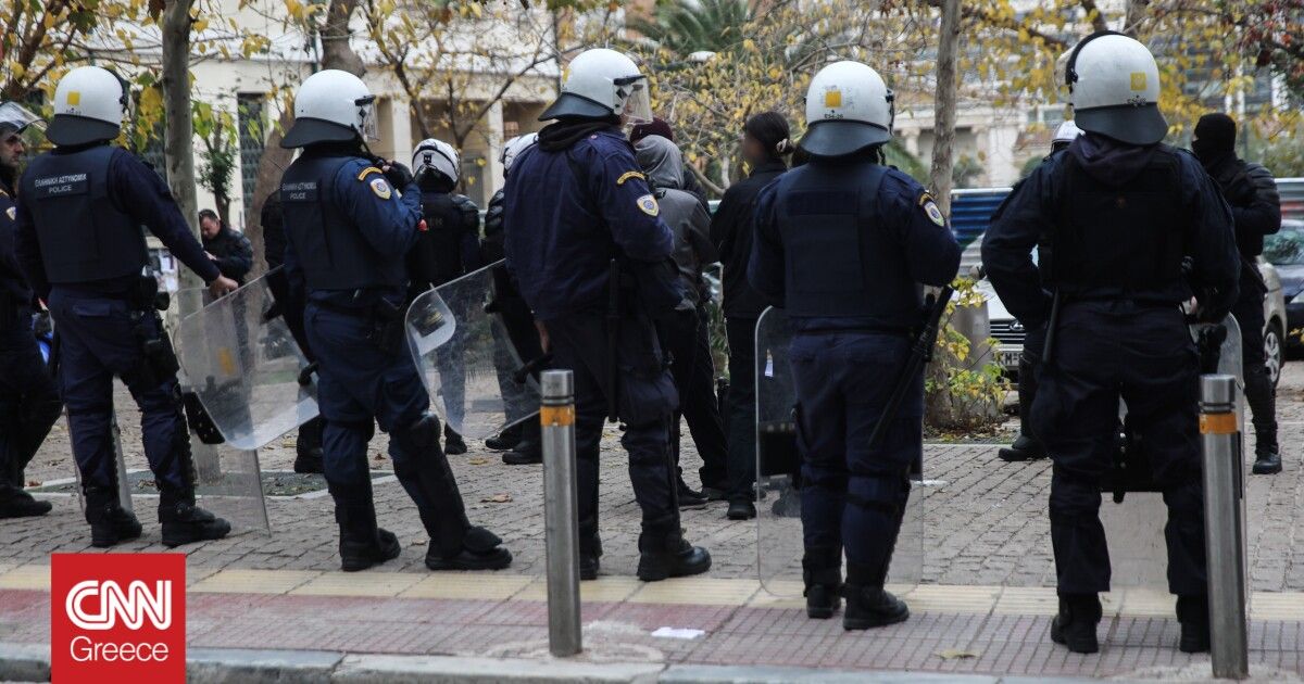 Επεισόδια στη Νίκαια - Συμπλοκή μεταξύ οπαδών του Ιωνικού και της ...
