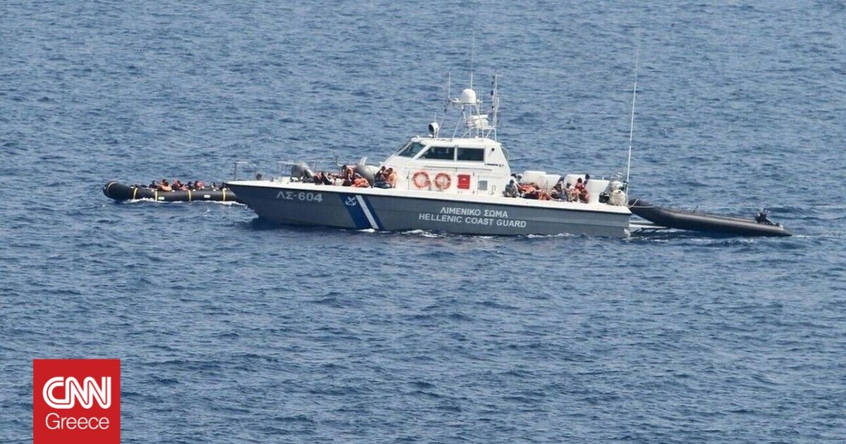 Φωτιά σε θαλαμηγό ανοιχτά της Νικιάνας στη Λευκάδα - Σώο παρελήφθη ένα ...