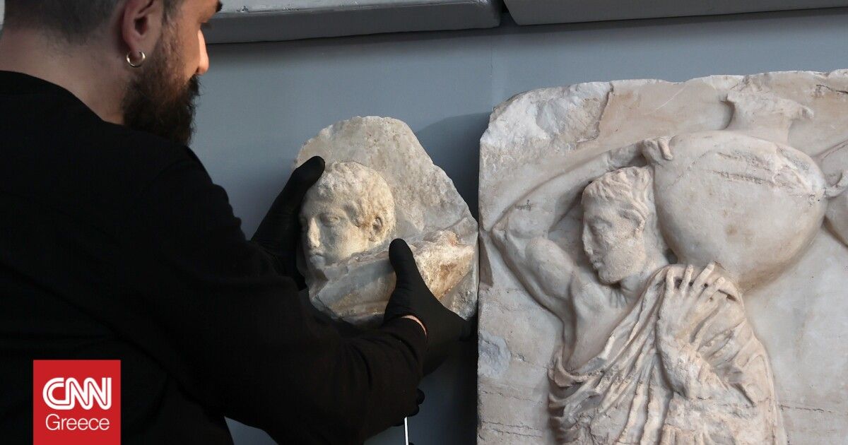 Βατικανό: Ιστορικής σημασίας η μεταφορά των θραυσμάτων στην Αθήνα - CNN.gr