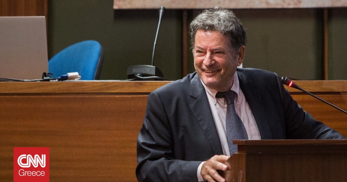 Πέθανε ο αρχιτέκτονας και ιστορικός βιβλίου Κωνσταντίνος Στάικος - CNN.gr