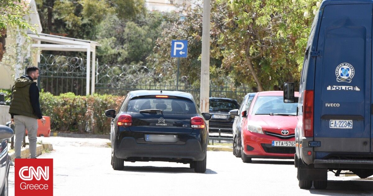 Ποινική δίωξη για απόπειρα ανθρωποκτονίας για την επίθεση στην Ακρόπολη ...