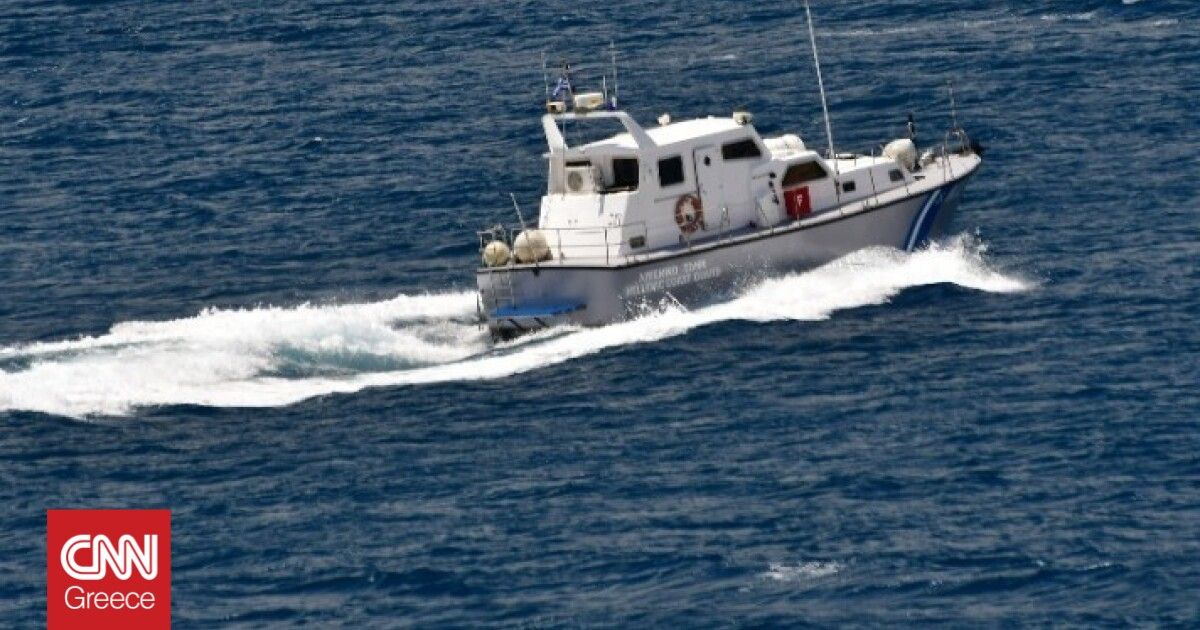 Προσάραξη φορτηγού πλοίου ανοιχτά της Χάλκης - CNN.gr