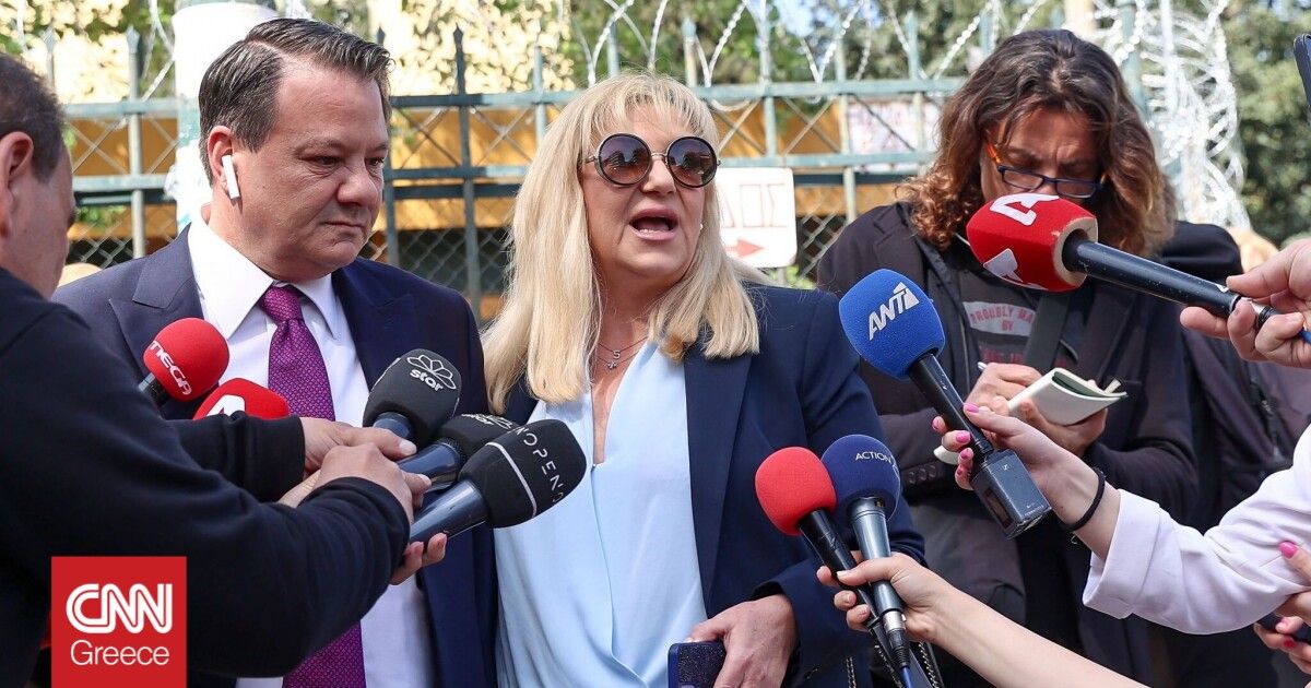 Στον ανακριτή καταθέτει η χήρα του Γιώργου Καραϊβαζ - CNN.gr