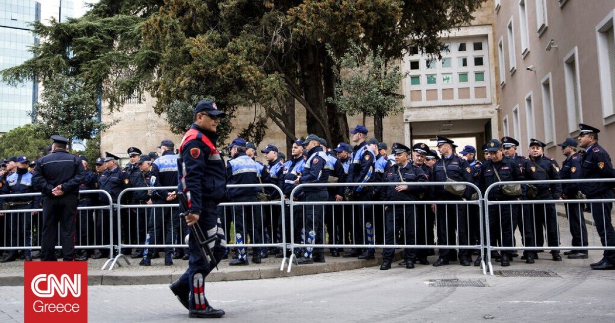 Θύελλα αντιδράσεων για τη σύλληψη του υποψηφίου δημάρχου Χειμάρρας - CNN.gr