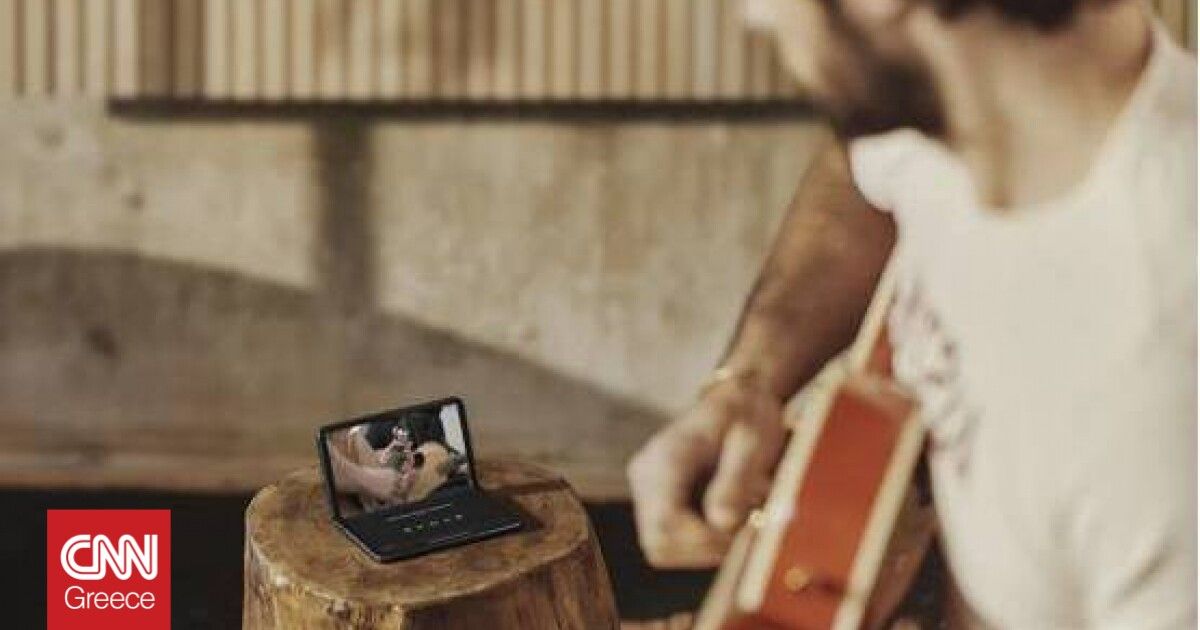 Τα αναδιπλούμενα smartphones έρχονται στο προσκήνιο - CNN.gr