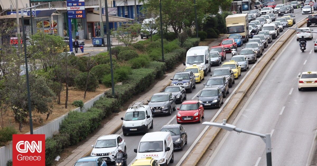 Κίνηση: Στο «κόκκινο» Αττική Οδός και Κηφισίας - CNN.gr