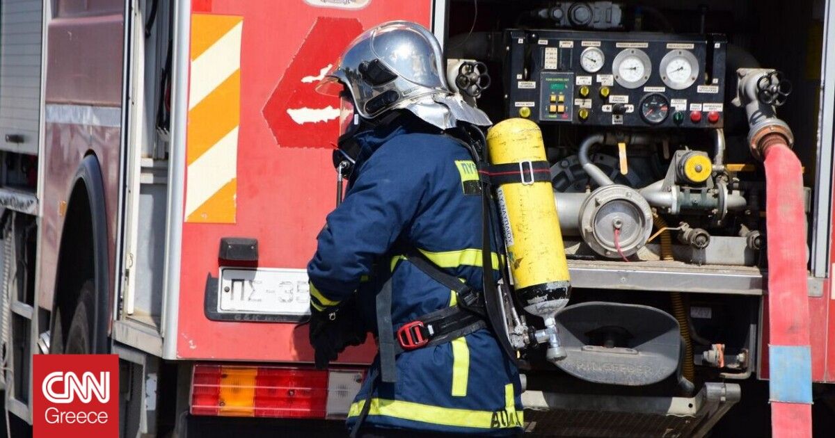 Φωτιές σε Χαλάνδρι και Ζωγράφου - Κινητοποίηση της Πυροσβεστικής - CNN.gr