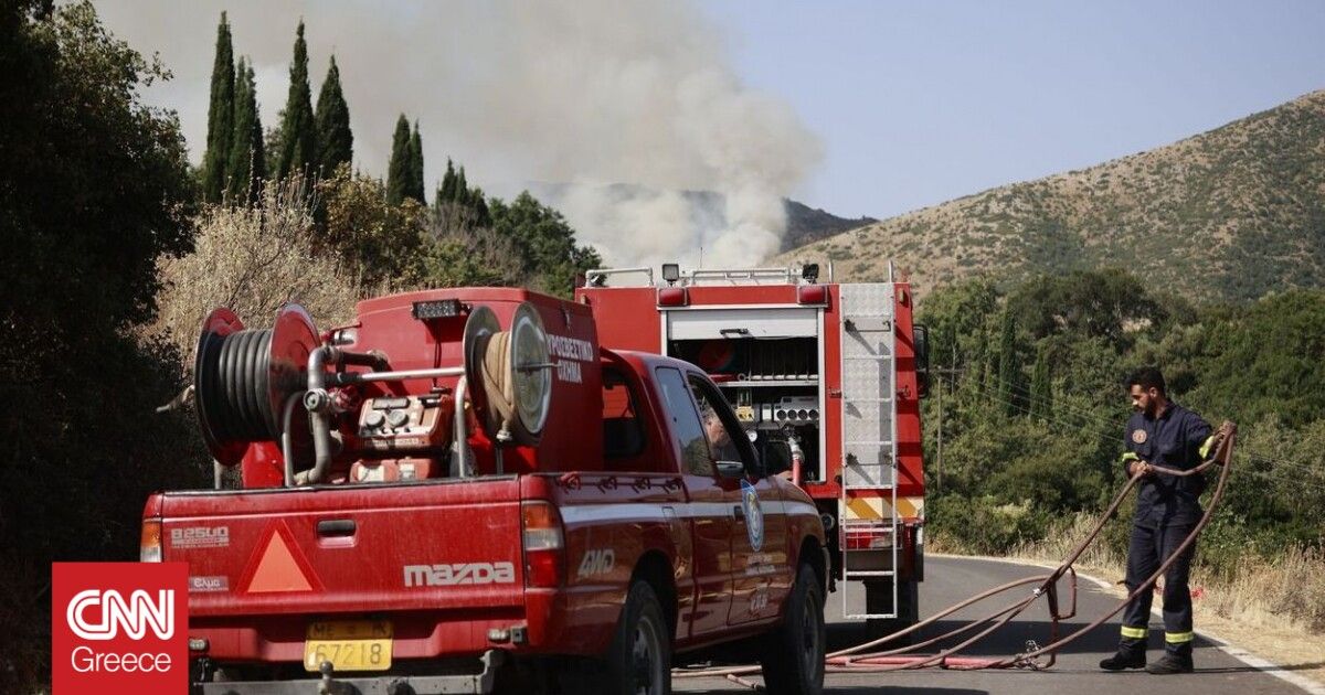 Φωτιά στη Θήβα - Συναγερμός στην Πυροσβεστική - CNN.gr
