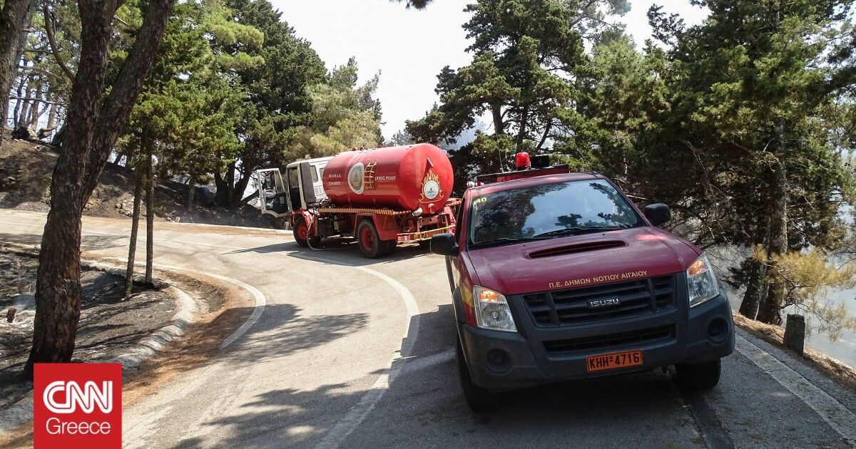 Φωτιά στη Ρόδο: Εκκενώνονται δύο ακόμη χωριά – Συνεχείς αναζωπυρώσεις ...