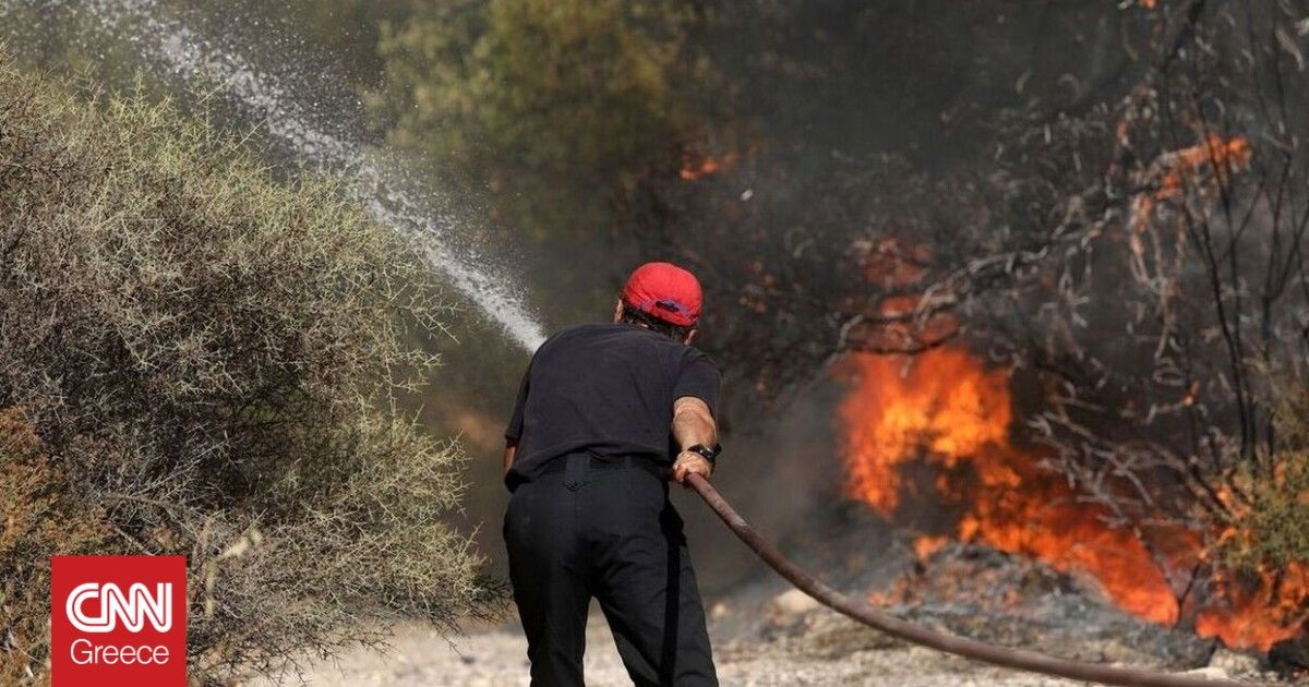 Φωτιά στον Βαρνάβα - Συναγερμός στην Πυροσβεστική - CNN.gr
