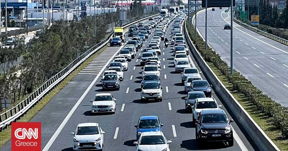 Έκλεισε η Αττική Οδός στην έξοδο προς περιφερειακή Αιγάλεω ...
