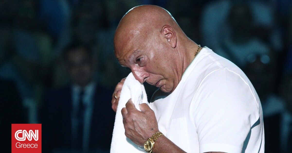 Στιγμές συγκίνησης στο ΟΑΚΑ: Βραβεύτηκε ο Νίκος Γκάλης - CNN.gr