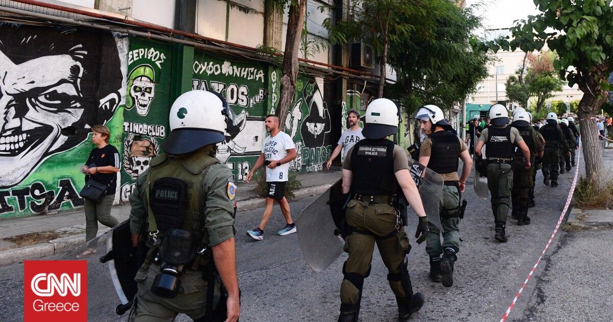 Τρεις συλλήψεις έξω από τη Λεωφόρο: Είχαν πάνω τους φωτοβολίδες και ...