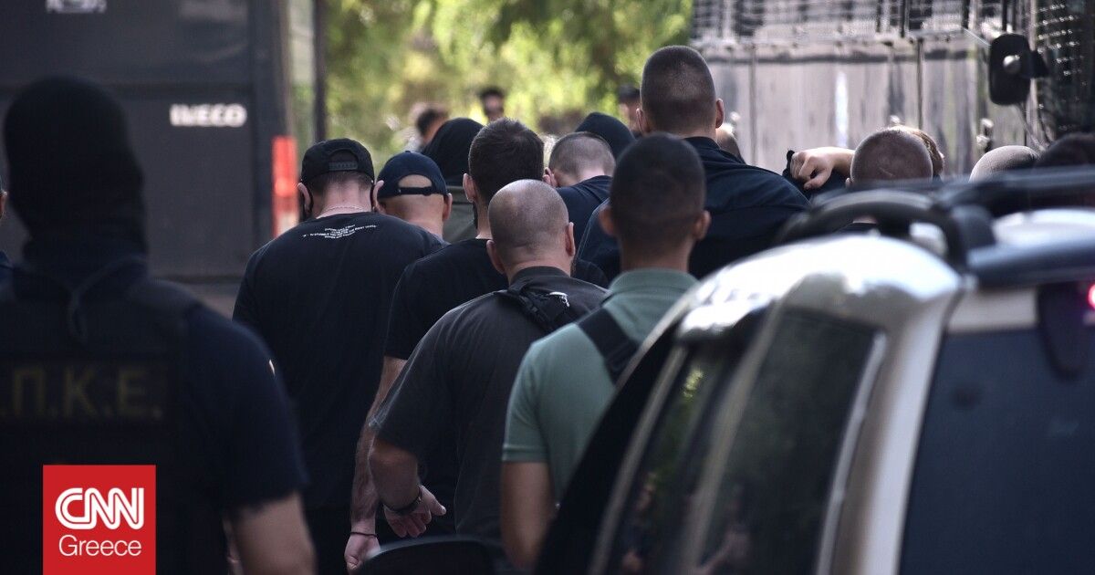 Νέα Φιλαδέλφεια: Προφυλακιστέοι κρίθηκαν και οι 30 από τους χούλιγκαν ...