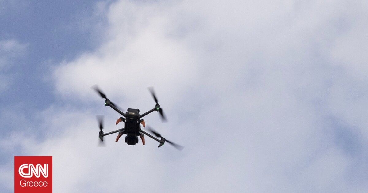 Ρωσία: Κατέρριψε τρία ουκρανικά drones που είχαν στόχο τη Μόσχα - CNN.gr