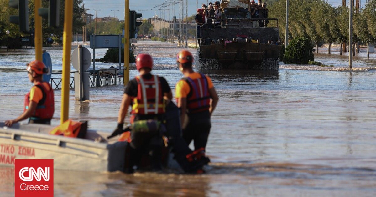Πλημμύρες στη Θεσσαλία: Συγκλονιστικός απεγκλωβισμός βρέφους από την ...