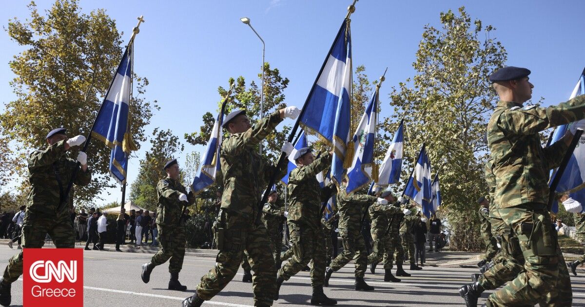 28η Οκτωβρίου: Εντυπωσιακά πλάνα από τη μεγαλειώδη στρατιωτική παρέλαση ...