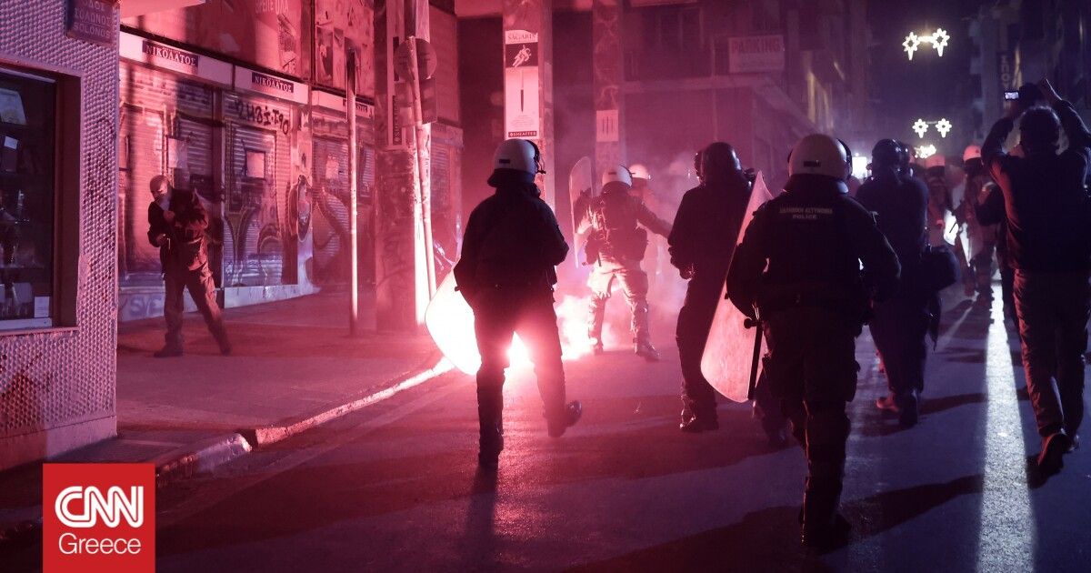 Επεισόδια στα Εξάρχεια μετά τον τραυματισμό 17χρονης στο Νέο Ηράκλειο ...