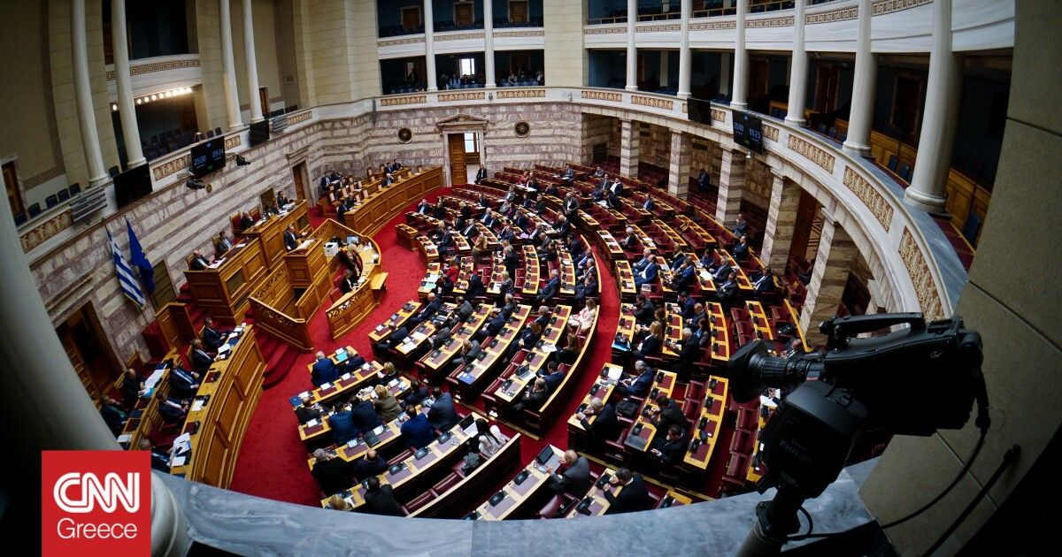 ΣΥΡΙΖΑ: Ανακοινώθηκαν στη Βουλή οι αποχωρήσεις των εννέα βουλευτών - CNN.gr