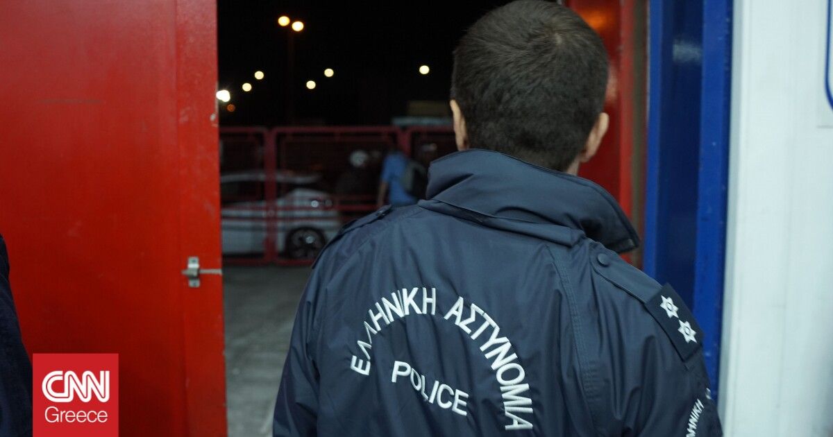 Σε βαθύ κώμα ο αστυνομικός που τραυματίστηκε στα επεισόδια στο Ρέντη ...