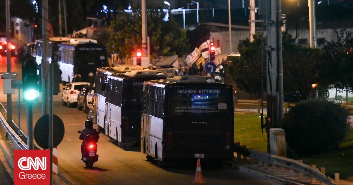 Ρέντη: Βίντεο - ντοκουμέντο από τη μεταφορά του τραυματία αστυνομικού ...