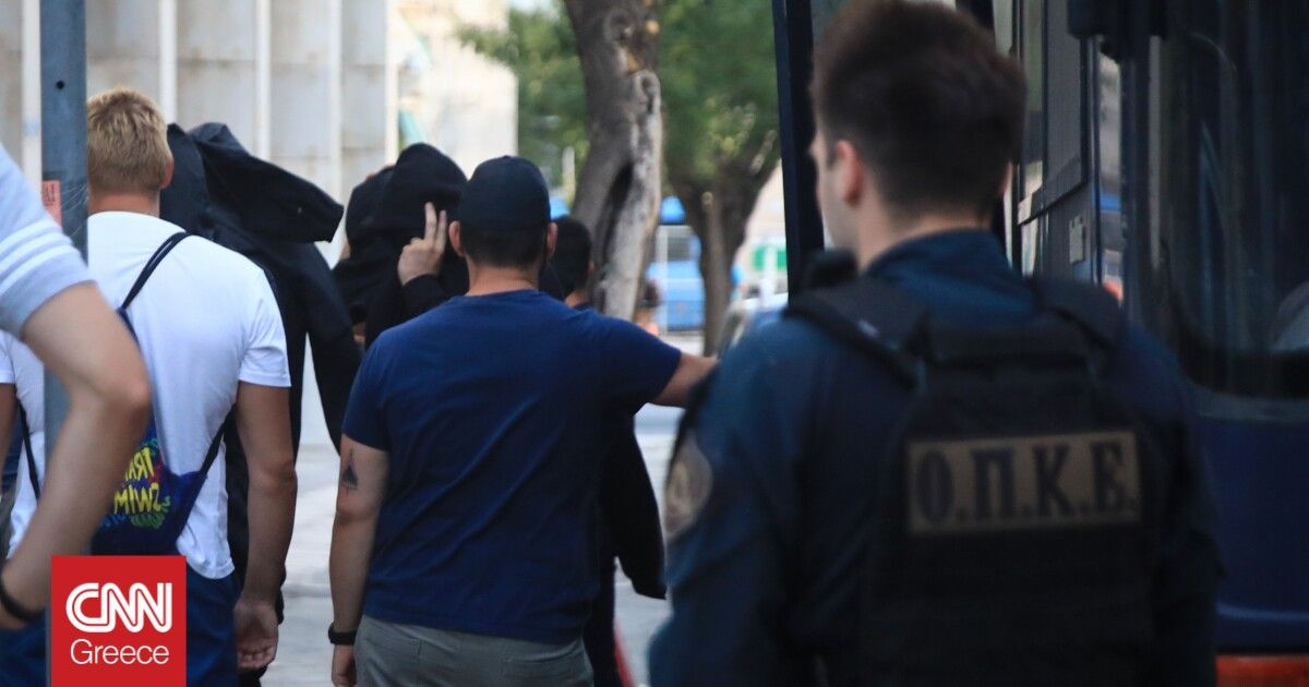 Δολοφονία Κατσουρή: Αποφυλακίζονται 20 Κροάτες χoύλιγκαν - CNN.gr