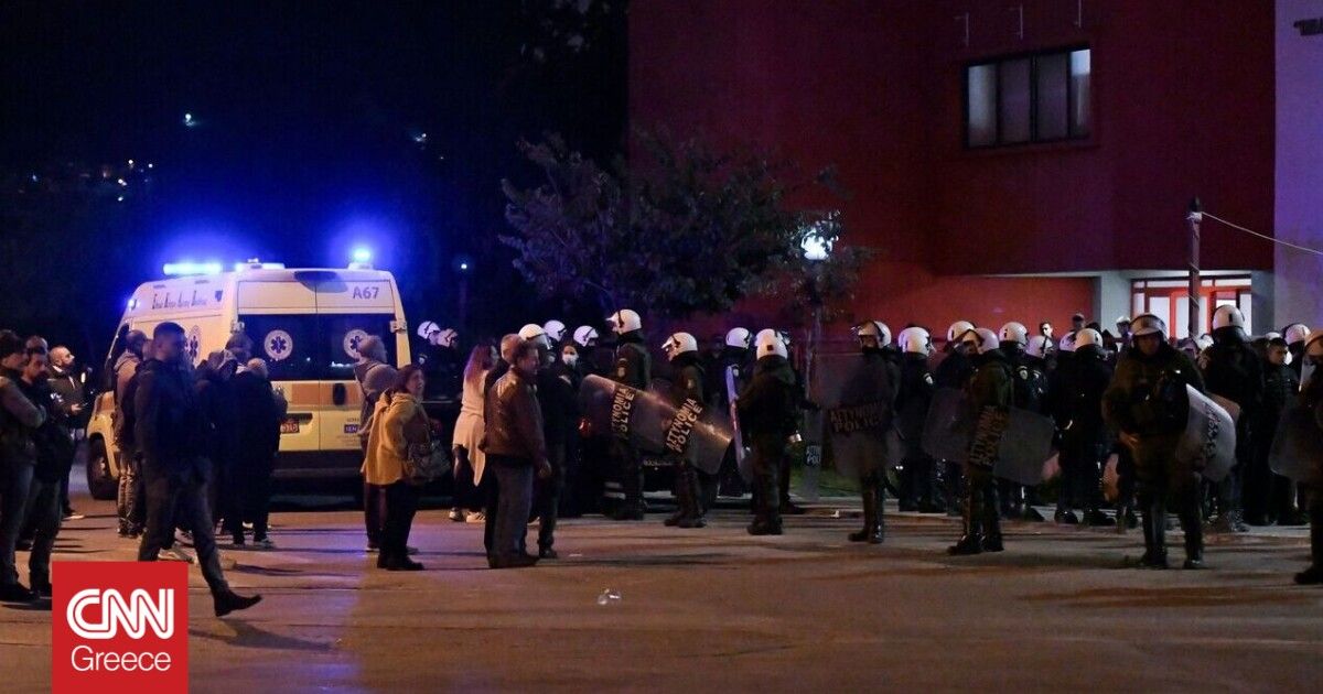 Ρέντη: Νέο βίντεο από την επίθεση κατά του αστυνομικού - Χούλιγκανς ...